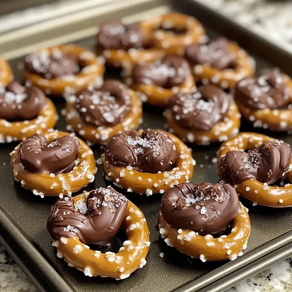 Candy Bar Pretzel Bites recipe - Love And Nibbles