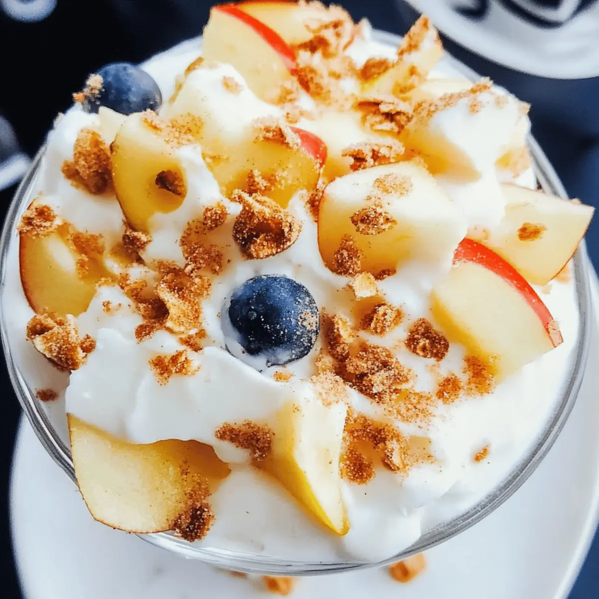 Easy Apple Cinnamon Yogurt Parfait: Creamy, Comforting Treat